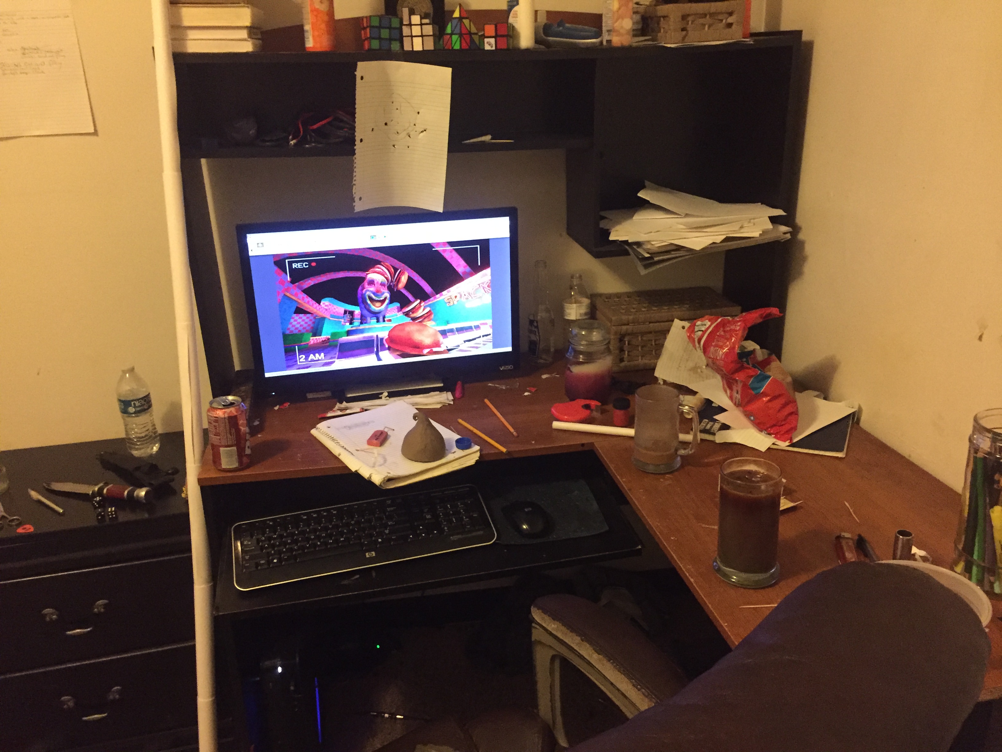 because a messy desk is important - Spacky's Nightshift by HawkSandwich ...